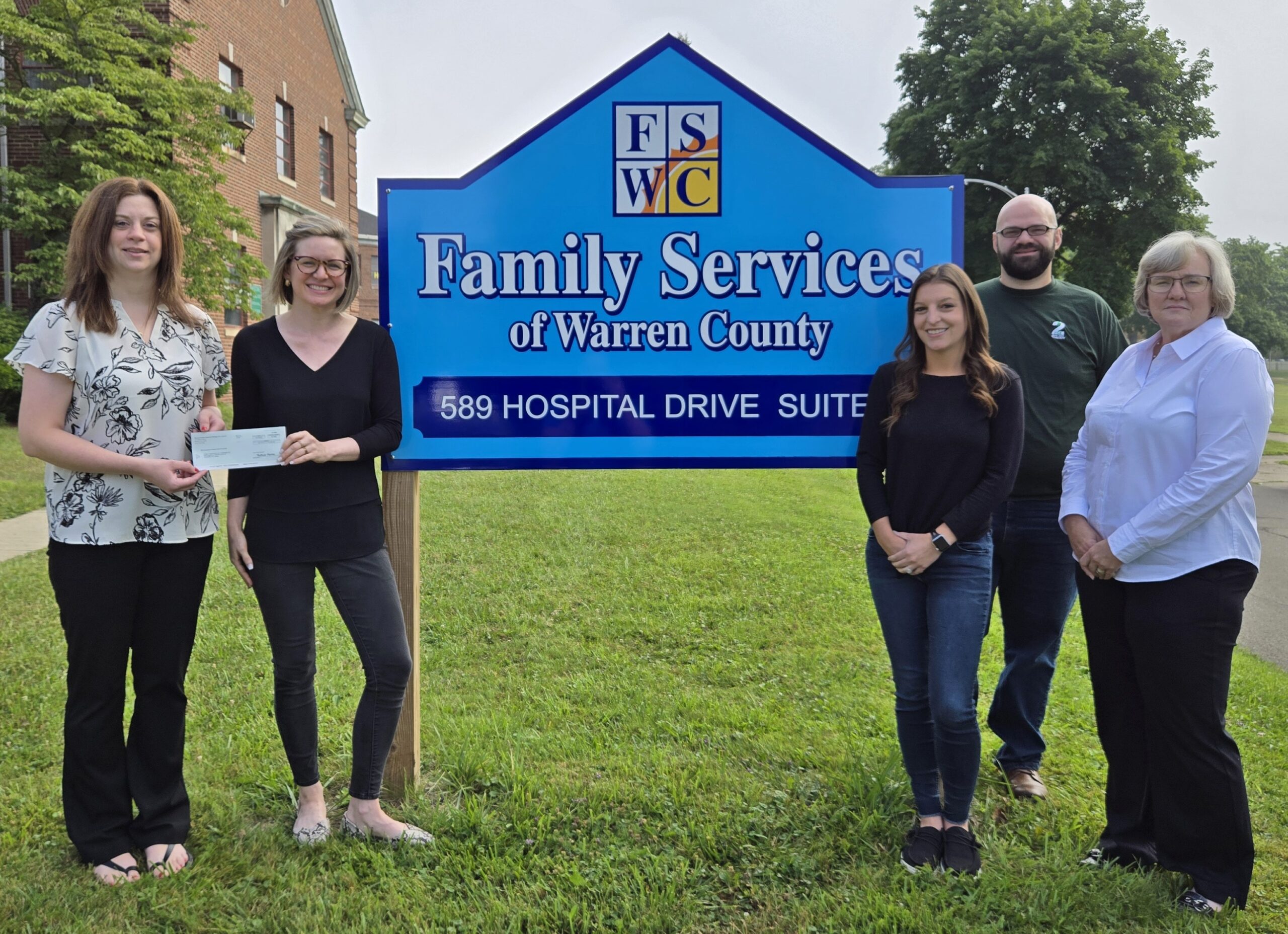 PGE supports FSWC’s school-based art therapy program | News, Sports ...